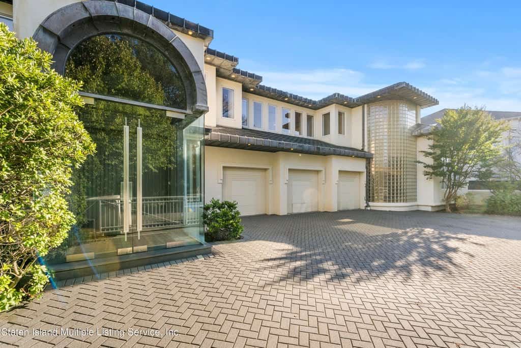 68 Bayview Terrace: A Waterfront Masterpiece in South East Annadale ...